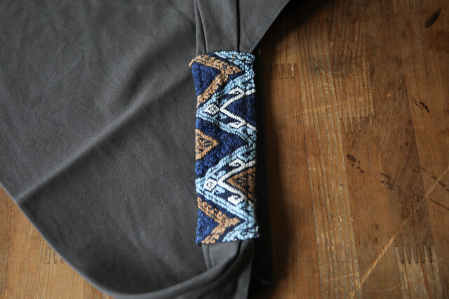 1点もの azuma bag / gray no1 | iichi ハンドメイド・クラフト作品・手仕事品の通販