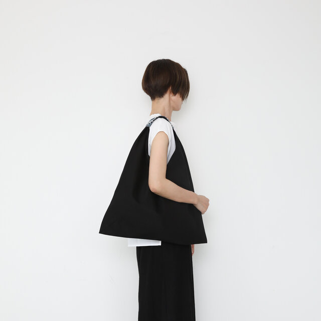 1点もの azuma bag / black no2 | iichi ハンドメイド・クラフト作品・手仕事品の通販