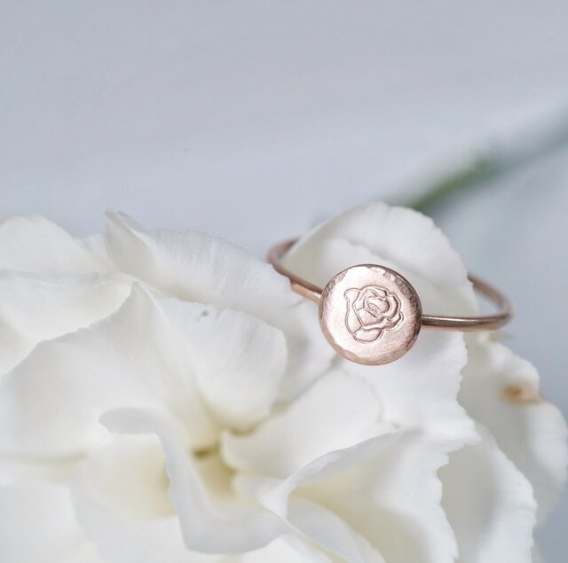 【受注製作】誕生花リング(14kgf) | iichi 日々の暮らしを心地よくするハンドメイドやアンティークのマーケットプレイス