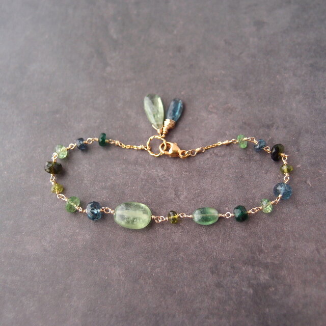 Mixed Stone Bracelet【K14gf】Green／ブレスレット | iichi ハンドメイド・クラフト作品・手仕事品の通販