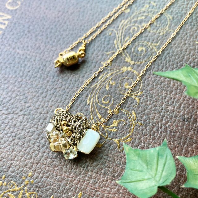 紡の実 tsugu no mi （14kgfネックレス）アンティークゴールド | iichi ハンドメイド・クラフト作品・手仕事品の通販