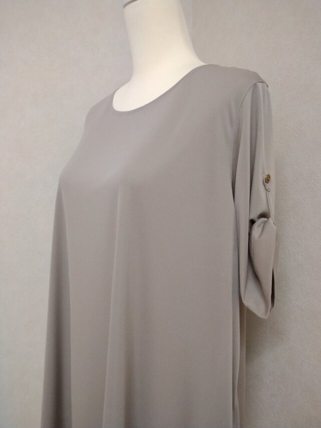 プラチナ?の様なニット、シンプルプルオーバー。GPO-135 | iichi ハンドメイド・クラフト作品・手仕事品の通販