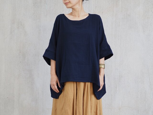 春夏ダブルガーゼのトップス/ネイビー | iichi 日々の暮らしを心地よくするハンドメイドやアンティークのマーケットプレイス