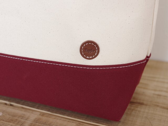 レザーハンドル 帆布 A4 縦長 トートバッグ 生成り×ボルドー | iichi 日々の暮らしを心地よくするハンドメイドやアンティークのマーケットプレイス