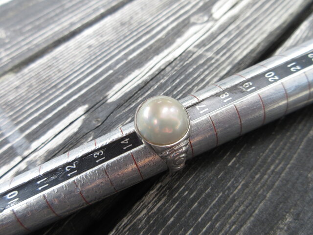 マベパールリング | iichi 日々の暮らしを心地よくするハンドメイドやアンティークのマーケットプレイス