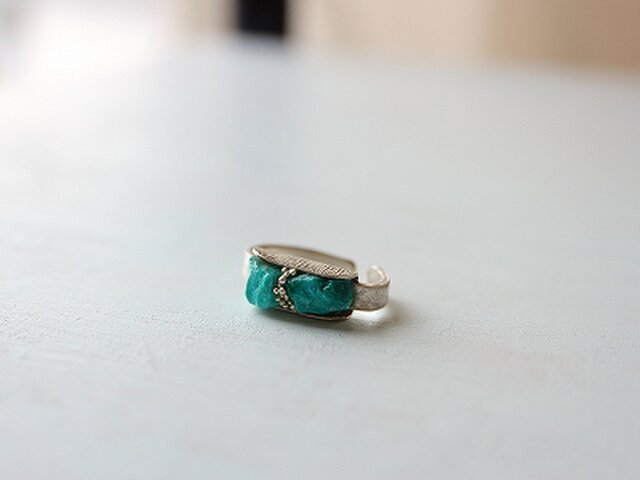 原石＊クリソコラ＊シルバーイヤーカフ＊no.656 | iichi ハンドメイド・クラフト作品・手仕事品の通販