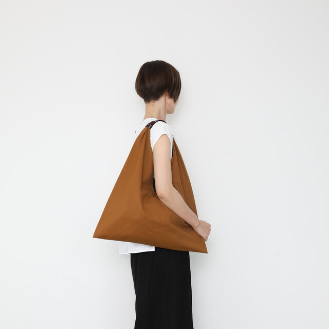 1点もの azuma bag / camel | iichi ハンドメイド・クラフト作品・手仕事品の通販