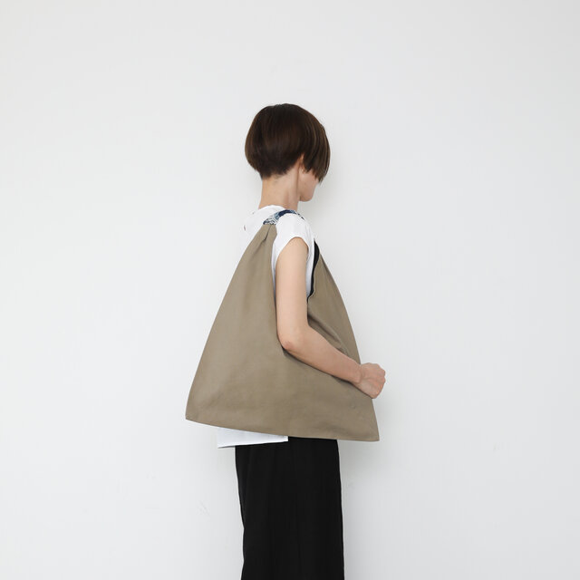 1点もの azuma bag / sand | iichi ハンドメイド・クラフト作品・手仕事品の通販