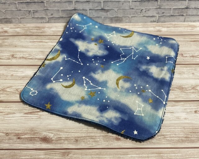 ガーゼタオルハンカチ 月と星座 | iichi ハンドメイド・クラフト作品・手仕事品の通販