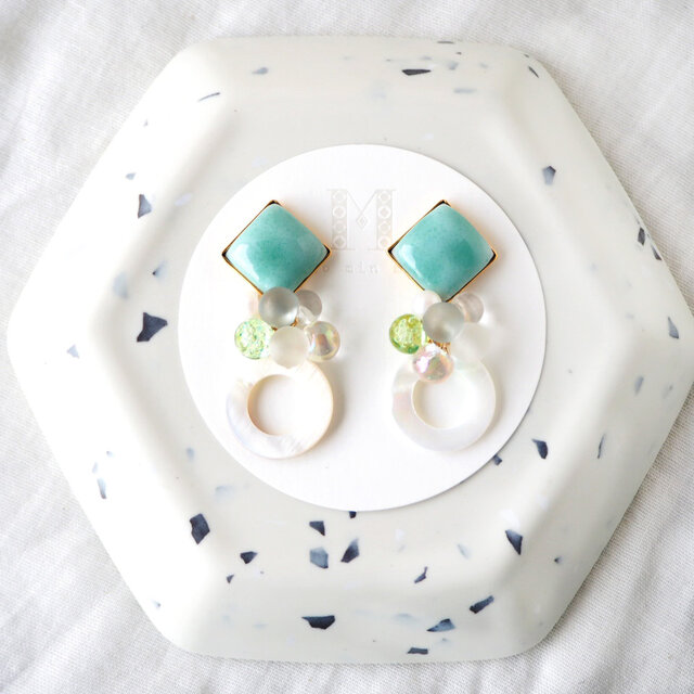 七宝焼 Bubble ピアス ~Ice green~ | iichi ハンドメイド・クラフト作品・手仕事品の通販