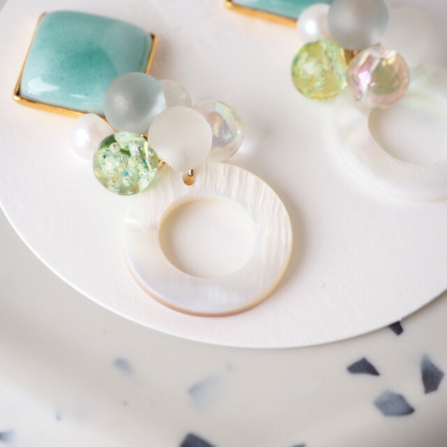 七宝焼 Bubble ピアス ~Ice green~ | iichi ハンドメイド・クラフト作品・手仕事品の通販