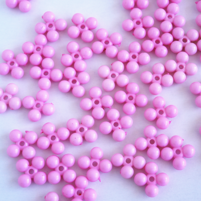 【30g】10mm お花の形のスペーサービーズ ピンク ☆016 | iichi ハンドメイド・クラフト作品・手仕事品の通販