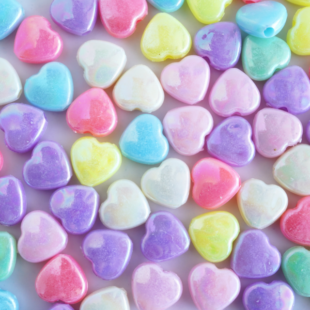 【25g】10mm オーロラカラーのハートのビーズ♪ パステルカラー ☆012 | iichi ハンドメイド・クラフト作品・手仕事品の通販