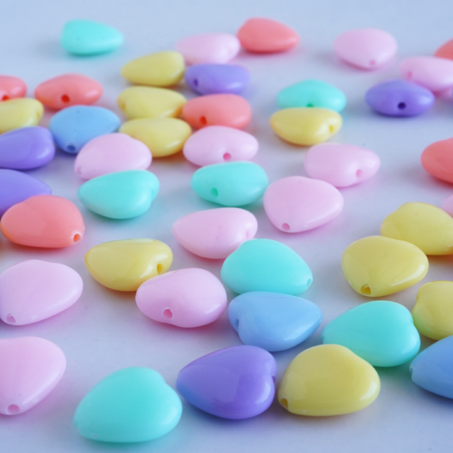 【30g】14mm パステルカラーのハートのビーズ♪ ☆015 | iichi ハンドメイド・クラフト作品・手仕事品の通販