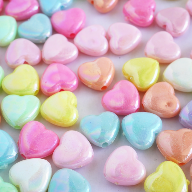 【25g】11mm オーロラカラーのハートのビーズ♪ パステルカラー ☆051 | iichi ハンドメイド・クラフト作品・手仕事品の通販