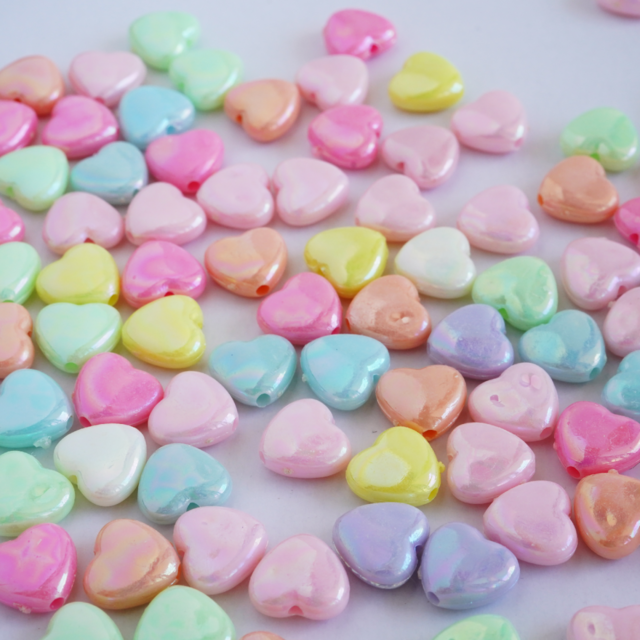 【25g】11mm オーロラカラーのハートのビーズ♪ パステルカラー ☆051 | iichi ハンドメイド・クラフト作品・手仕事品の通販