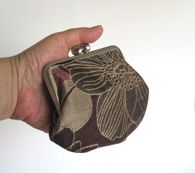 スパンコール刺繍：金の花（アメリカ製ファブリック） | iichi 日々の暮らしを心地よくするハンドメイドやアンティークのマーケットプレイス