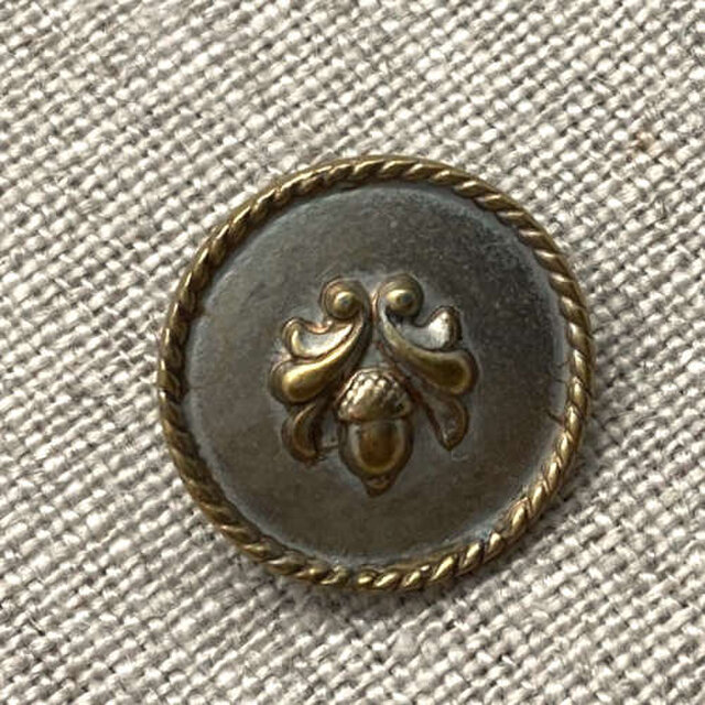 ドイツ製メタルボタン デカールどんぐり オールドブラス色16mm KP B-2605 | iichi ハンドメイド・クラフト作品・手仕事品の通販