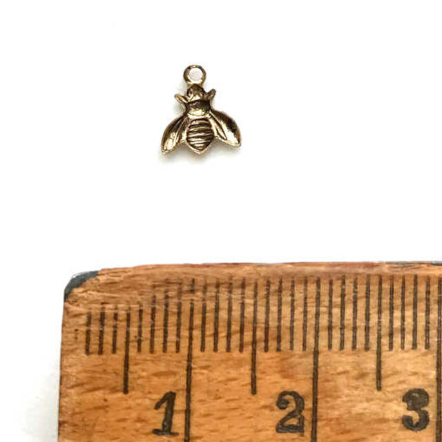 アメリカ製 メタルチャーム ミツバチS SC 昆虫 B-2288 蜜蜂 | iichi ハンドメイド・クラフト作品・手仕事品の通販