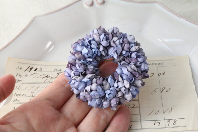 布花 花びらリースブローチ 883 | iichi ハンドメイド・クラフト作品・手仕事品の通販