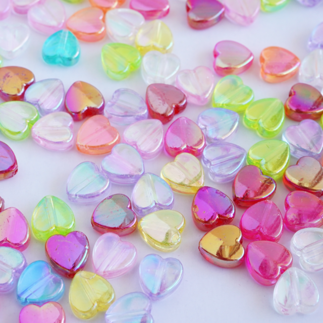 【25g】オーロラカラーの透明ハートビーズ ☆021 | iichi ハンドメイド・クラフト作品・手仕事品の通販