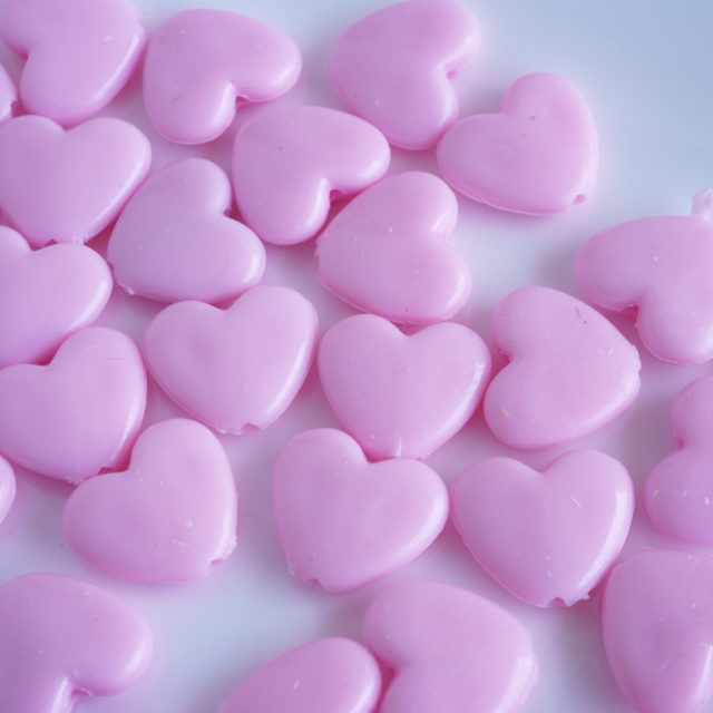 【30g】大きめ15mm ピンクのハートのビーズ ☆030 | iichi ハンドメイド・クラフト作品・手仕事品の通販