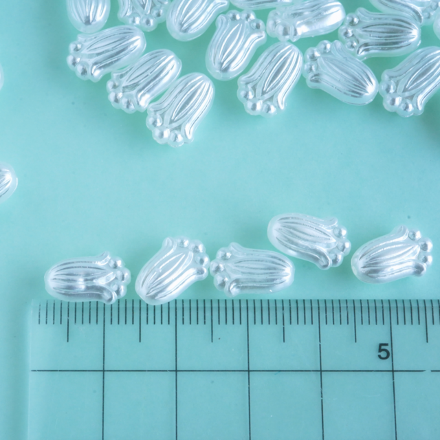 【20g】パール調 お花のビーズ ☆025 | iichi ハンドメイド・クラフト作品・手仕事品の通販