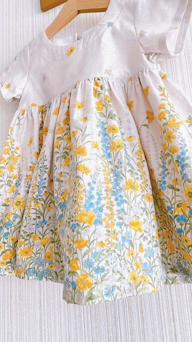 110cm 半袖 可愛いお花のギャザーワンピース | iichi ハンドメイド・クラフト作品・手仕事品の通販