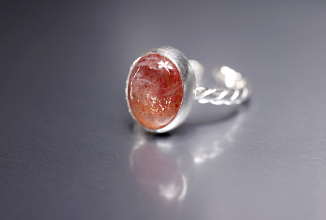 New Arrival☆新作☆『SunStone』の世界でひとつの天然石リングsilver925 | iichi ハンドメイド・クラフト作品・手仕事品の通販