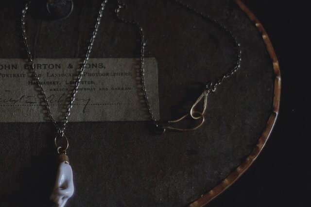 手のペンダント the pendant of... 「hand」#006 | iichi ハンドメイド・クラフト作品・手仕事品の通販