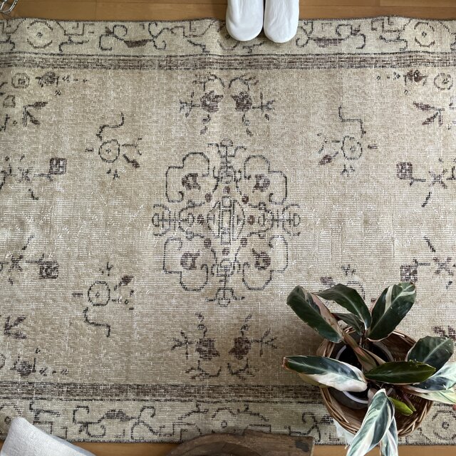 トルコヴィンテージラグ 柔らかミルクティー ブラウン メダリオン 109×208 | iichi ハンドメイド・クラフト作品・手仕事品の通販