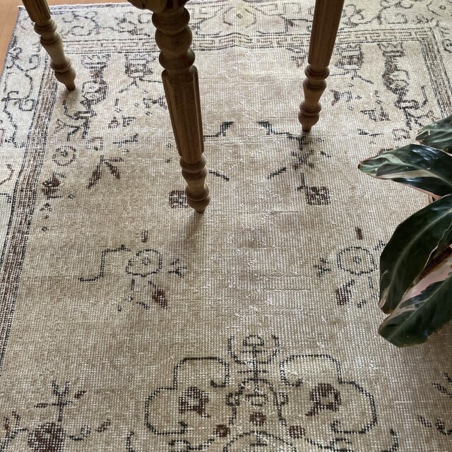 トルコヴィンテージラグ 柔らかミルクティー ブラウン メダリオン 109×208 | iichi ハンドメイド・クラフト作品・手仕事品の通販