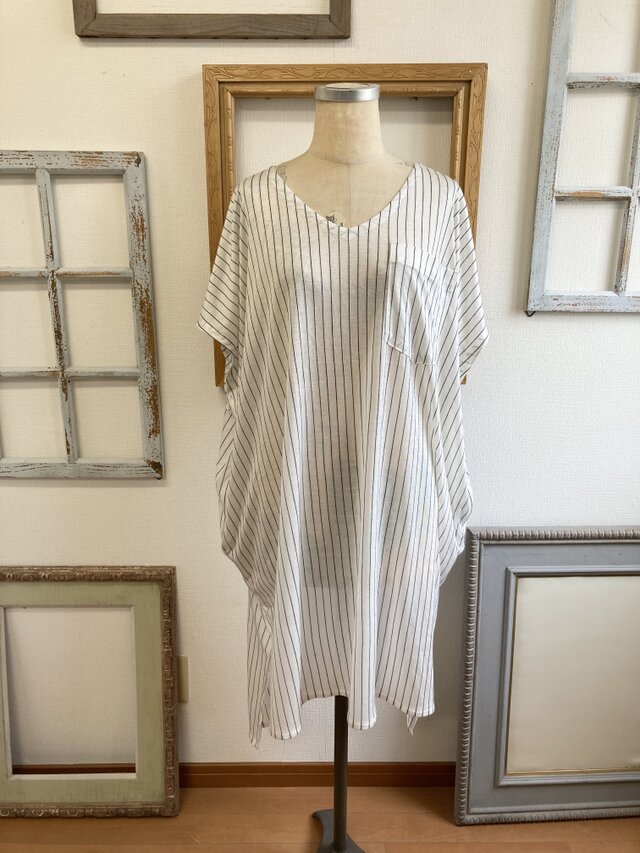 大人の透け感 ️ストライプ柄BIGTシャツワンピース 白黒（サイズフリーLL） | iichi ハンドメイド・アンティーク・食品・ギフト・手作り