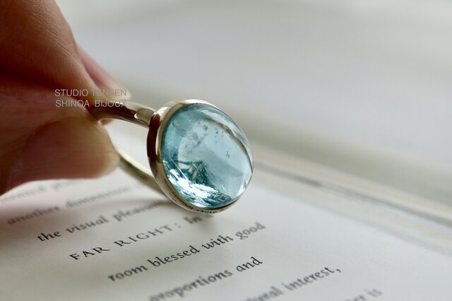 K10WG[人魚のaquamarine]ring | iichi 日々の暮らしを心地よくするハンドメイドやアンティークのマーケットプレイス
