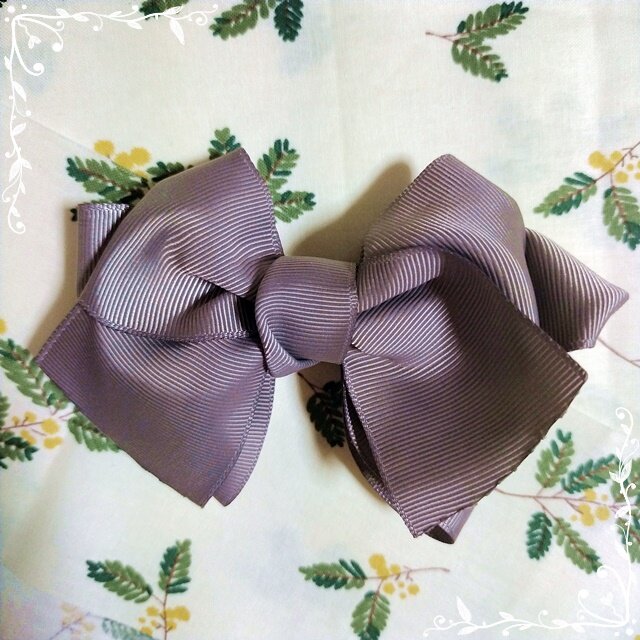 グロランリボンのヘアピン① | iichi ハンドメイド・クラフト作品・手仕事品の通販