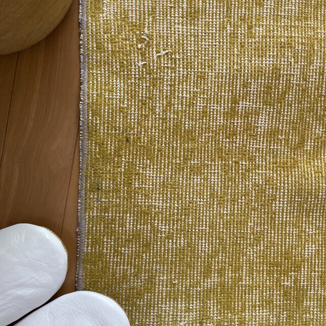 トルコヴィンテージラグ 103×242 ワンカラーラグ 柔らかイエロー | iichi ハンドメイド・アンティーク・食品・ギフト・手作り