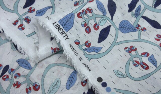 夏★LIBERTY 綿シルク リバティ蔦柄ピンタック2wayワンピース ★ | iichi 日々の暮らしを心地よくするハンドメイドやアンティークのマーケットプレイス