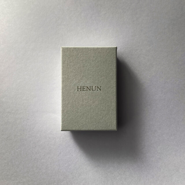 オリーブの葉と実のイヤリング Platinum Plating + K18 coating | iichi ハンドメイド・クラフト作品・手仕事品の通販