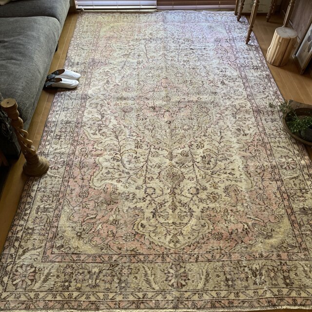 トルコヴィンテージラグ 超大判 170×289 淡いベージュピンク メダリオン | iichi 日々の暮らしを心地よくするハンドメイドやアンティークのマーケットプレイス