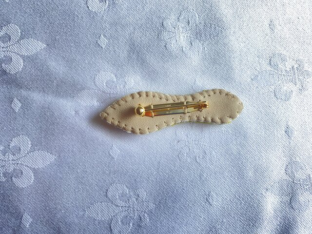 shoe shoe shoe刺繍ブローチNo.82 | iichi ハンドメイド・アンティーク・食品・ギフト・手作り