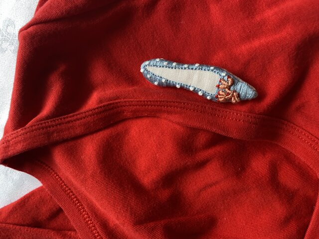 shoe shoe shoe刺繍ブローチNo.83 | iichi ハンドメイド・アンティーク・食品・ギフト・手作り