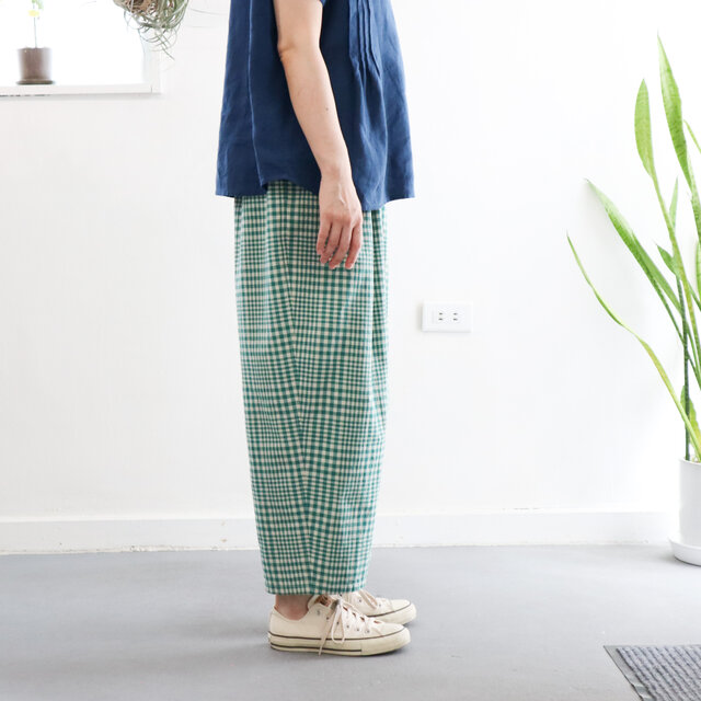 random check wide tuck pants (green pepper) | iichi 日々の暮らしを心地よくするハンドメイドやアンティークのマーケットプレイス