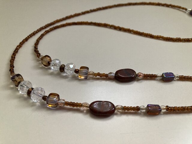 めがねホルダーBR | iichi 日々の暮らしを心地よくするハンドメイドやアンティークのマーケットプレイス