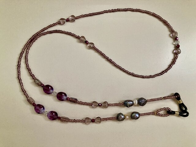 めがねホルダーP | iichi 日々の暮らしを心地よくするハンドメイドやアンティークのマーケットプレイス