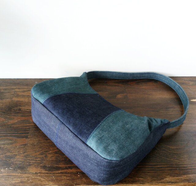 ☆一点物☆ 肩掛けバッグ オールドデニム | iichi ハンドメイド・アンティーク・食品・ギフト・手作り