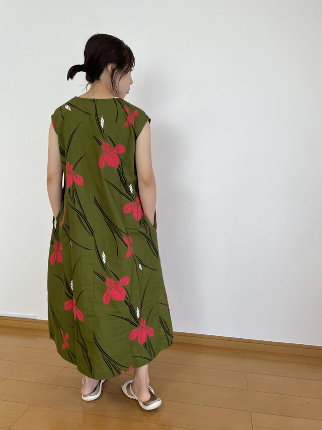 浴衣リメイク 菖蒲のフレンチスリーブワンピース | iichi ハンドメイド・アンティーク・食品・ギフト・手作り