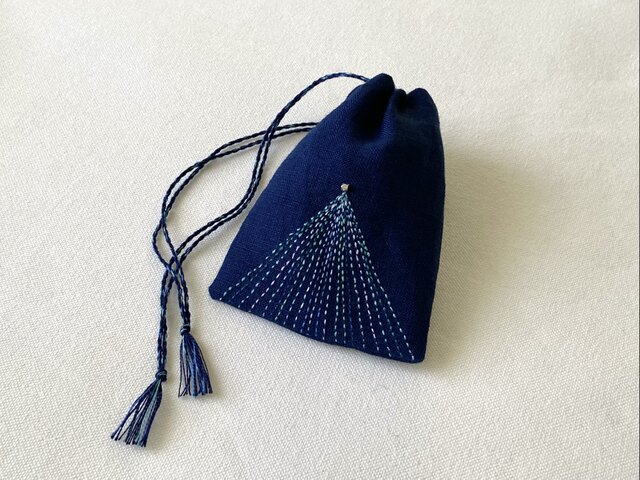 ミニ巾着 巾着 お守り袋 / 一番星 01 square | iichi 日々の暮らしを心地よくするハンドメイドやアンティークのマーケットプレイス