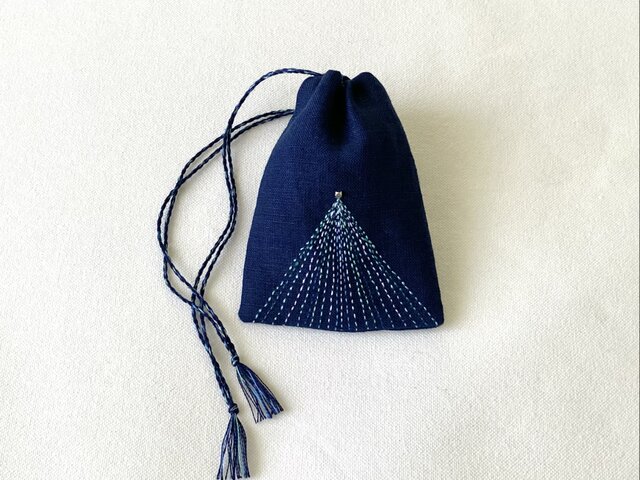 ミニ巾着 巾着 お守り袋 / 一番星 01 square | iichi 日々の暮らしを心地よくするハンドメイドやアンティークのマーケットプレイス