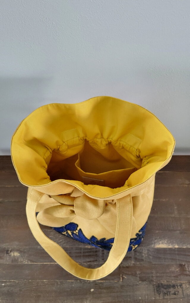 麻とレースのリボン付きバッグ（マスタード） | iichi ハンドメイド・クラフト作品・手仕事品の通販