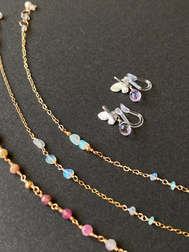 蝶とピンクアメジストのティアドロップ♡ ノンホールピアス シルバーカラー ac/762 | iichi - ハンドメイド・アンティーク・食品・ギフト・手作り